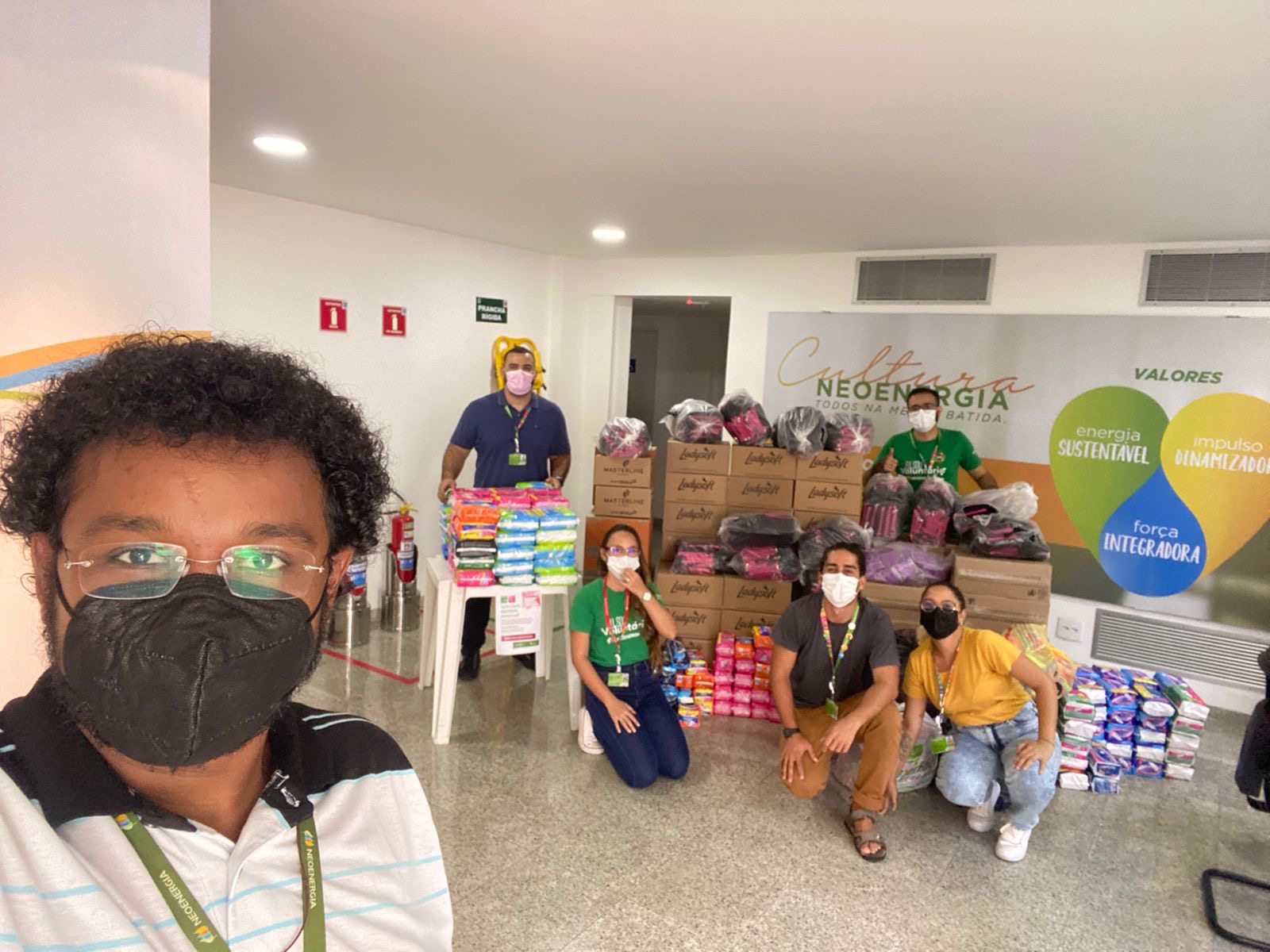 Voluntários da Neoenergia Cosern doam 20 mil absorventes femininos a 16 ...